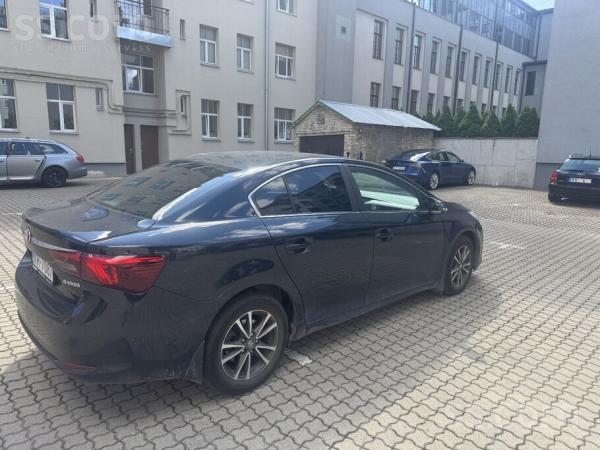 Zils Toyota Avensis 2016 Rīga, ar dzinēja tilpumu 1.80 L un nobraukumu 222 tūkst. km par 9500 €, foto 5 vietnē AUTOMOTO.COM.LV