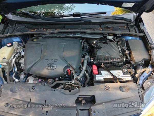 Zils Toyota Avensis 2016 Tartu, ar dzinēja tilpumu 2.00 L un nobraukumu 261 tūkst. km par 10000 €, foto 5 vietnē AUTOMOTO.COM.LV