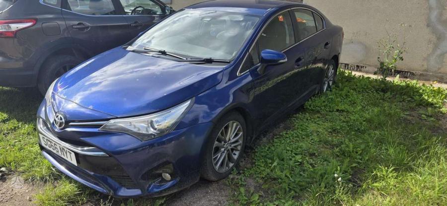 Синий Тойота Авенсис 2016 в Клайпеда, объемом двигателя 1.60 л и пробегом 192 тыс. км за 2500 €, фото 3 на AUTOMOTO.COM.LV