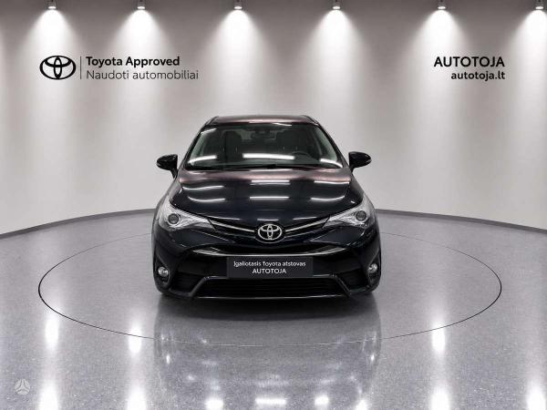 Blue Toyota Avensis 2016 in Kaunas, with an engine capacity of 1.80 L and mileage of 161 thousand km for 11900 €, photo 6 on AUTOMOTO.COM.LV