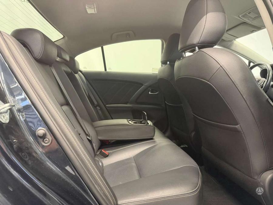 Zils Toyota Avensis 2016 Kauņa, ar dzinēja tilpumu 1.80 L un nobraukumu 161 tūkst. km par 11900 €, foto 8 vietnē AUTOMOTO.COM.LV