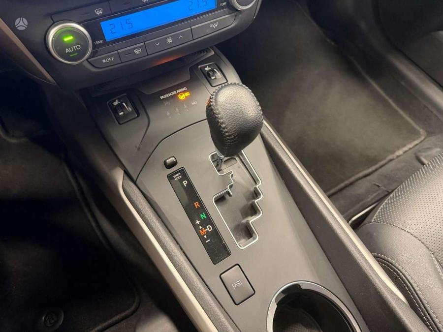 Zils Toyota Avensis 2016 Kauņa, ar dzinēja tilpumu 1.80 L un nobraukumu 161 tūkst. km par 11900 €, foto 31 vietnē AUTOMOTO.COM.LV