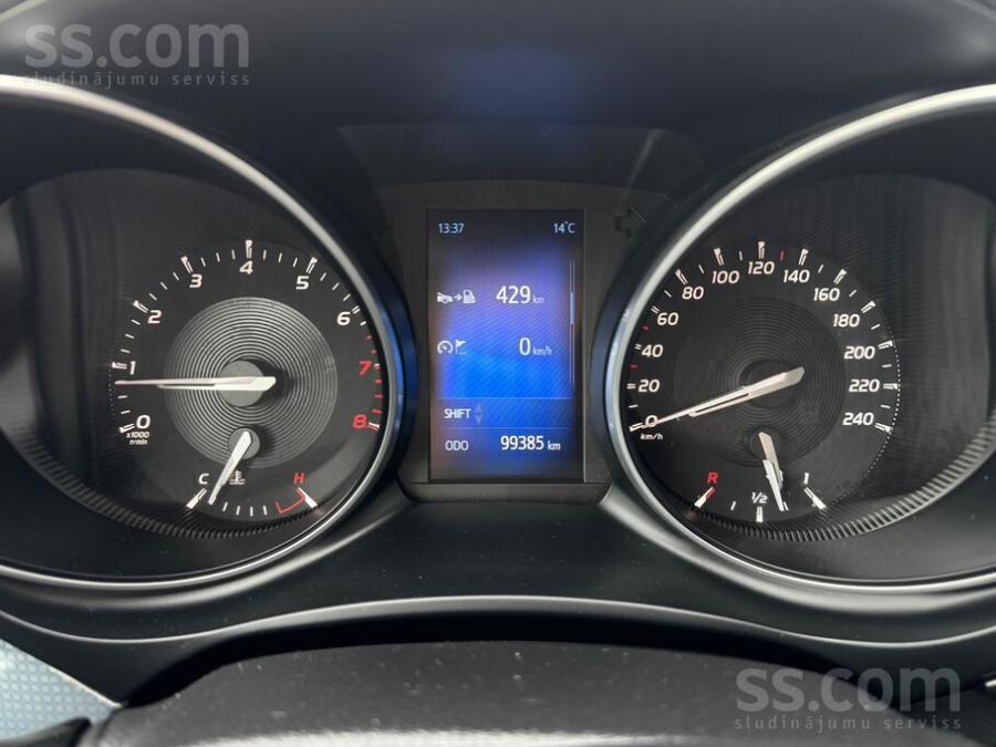 Синий Тойота Авенсис 2016 в Рига, объемом двигателя 1.80 л и пробегом 99 тыс. км за 12000 €, фото 5 на AUTOMOTO.COM.LV