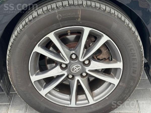 Toyota Avensis 2016 in Riga on AUTOMOTO.COM.LV Blue Toyota Avensis 2016 in Riga, with an engine capacity of 1.80 L and mileage of 99 thousand km for 12000 €, photo 7 on AUTOMOTO.COM.LV