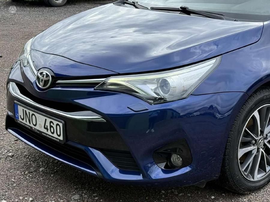 Zils Toyota Avensis 2017 Kretinga, ar dzinēja tilpumu 1.80 L un nobraukumu 187 tūkst. km par 10450 €, foto 2 vietnē AUTOMOTO.COM.LV