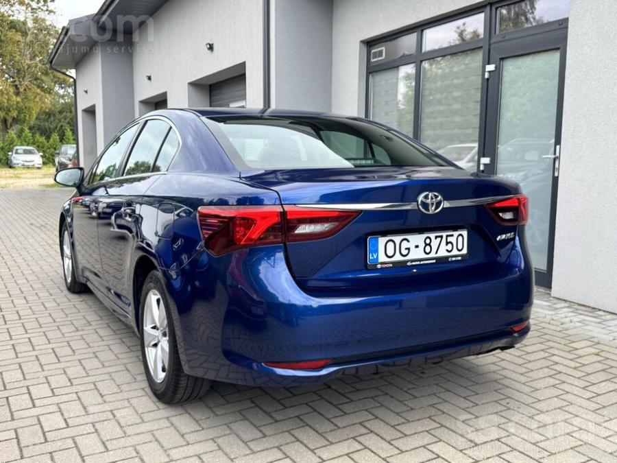Zils Toyota Avensis 2017 Rīga, ar dzinēja tilpumu 1.60 L un nobraukumu 118 tūkst. km par 9600 €, foto 5 vietnē AUTOMOTO.COM.LV