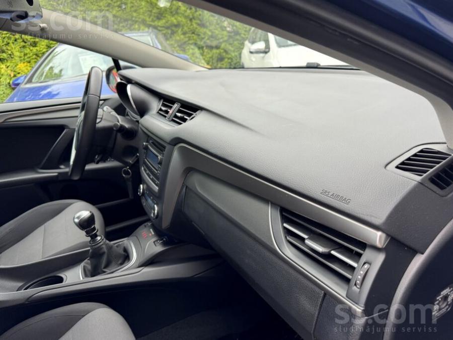 Zils Toyota Avensis 2017 Rīga, ar dzinēja tilpumu 1.60 L un nobraukumu 118 tūkst. km par 9600 €, foto 14 vietnē AUTOMOTO.COM.LV