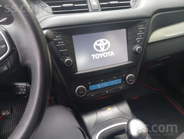 Blue Toyota Avensis 2017 in Daugavpils, with an engine capacity of 1.60 L and mileage of 218 thousand km for 8970 €, photo 11 on AUTOMOTO.COM.LV