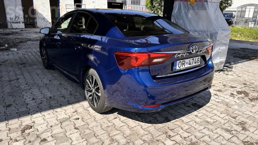 Zils Toyota Avensis 2018 Rīga, ar dzinēja tilpumu 1.80 L un nobraukumu 122 tūkst. km par 12750 €, foto 5 vietnē AUTOMOTO.COM.LV