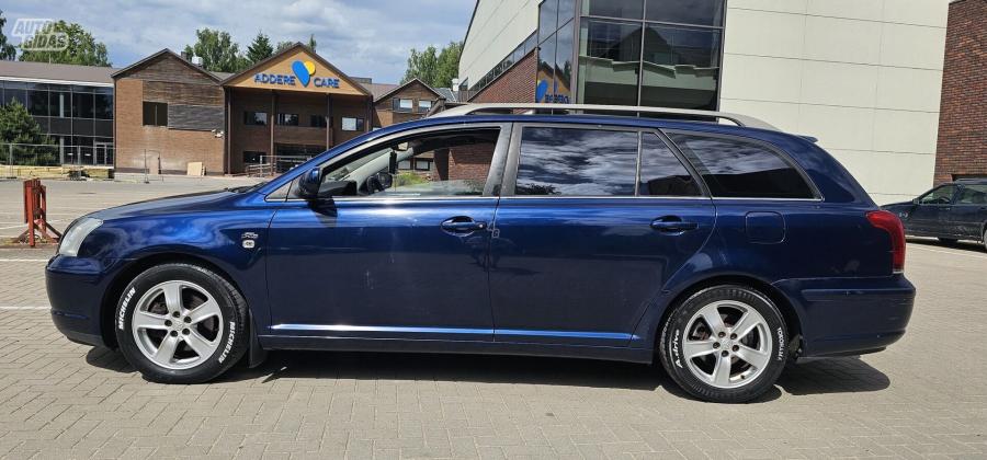 Blue Toyota Avensis 2003 in Trakai, with an engine capacity of 2.00 L and mileage of 306 thousand km for 1500 €, photo 6 on AUTOMOTO.COM.LV