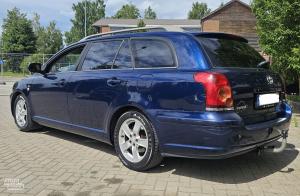 Blue Toyota Avensis 2003 in Trakai, with an engine capacity of 2.00 L and mileage of 306 thousand km for 1500 €, photo 9 on AUTOMOTO.COM.LV