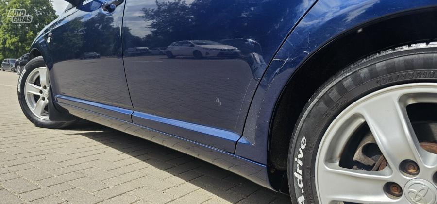 Blue Toyota Avensis 2003 in Trakai, with an engine capacity of 2.00 L and mileage of 306 thousand km for 1500 €, photo 13 on AUTOMOTO.COM.LV