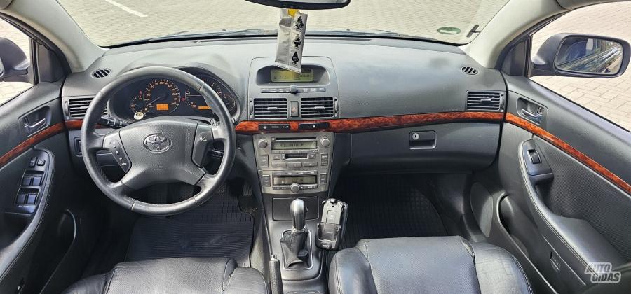 Blue Toyota Avensis 2003 in Trakai, with an engine capacity of 2.00 L and mileage of 306 thousand km for 1500 €, photo 16 on AUTOMOTO.COM.LV