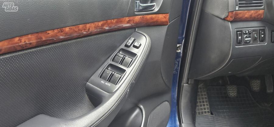 Blue Toyota Avensis 2003 in Trakai, with an engine capacity of 2.00 L and mileage of 306 thousand km for 1500 €, photo 20 on AUTOMOTO.COM.LV