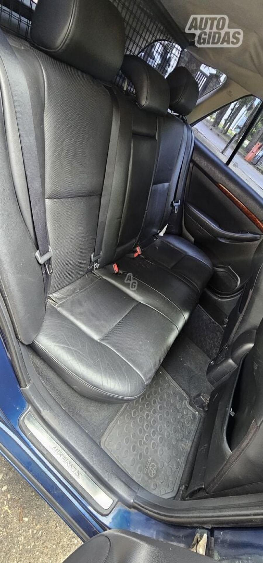 Blue Toyota Avensis 2003 in Trakai, with an engine capacity of 2.00 L and mileage of 306 thousand km for 1500 €, photo 22 on AUTOMOTO.COM.LV
