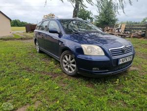 Blue Toyota Avensis 2003 in Marijampole, with an engine capacity of 2.00 L and mileage of 327 thousand km for 1000 €, photo  on AUTOMOTO.COM.LV