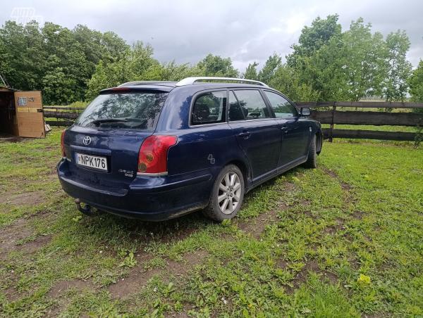 Blue Toyota Avensis 2003 in Marijampole, with an engine capacity of 2.00 L and mileage of 327 thousand km for 1000 €, photo 4 on AUTOMOTO.COM.LV