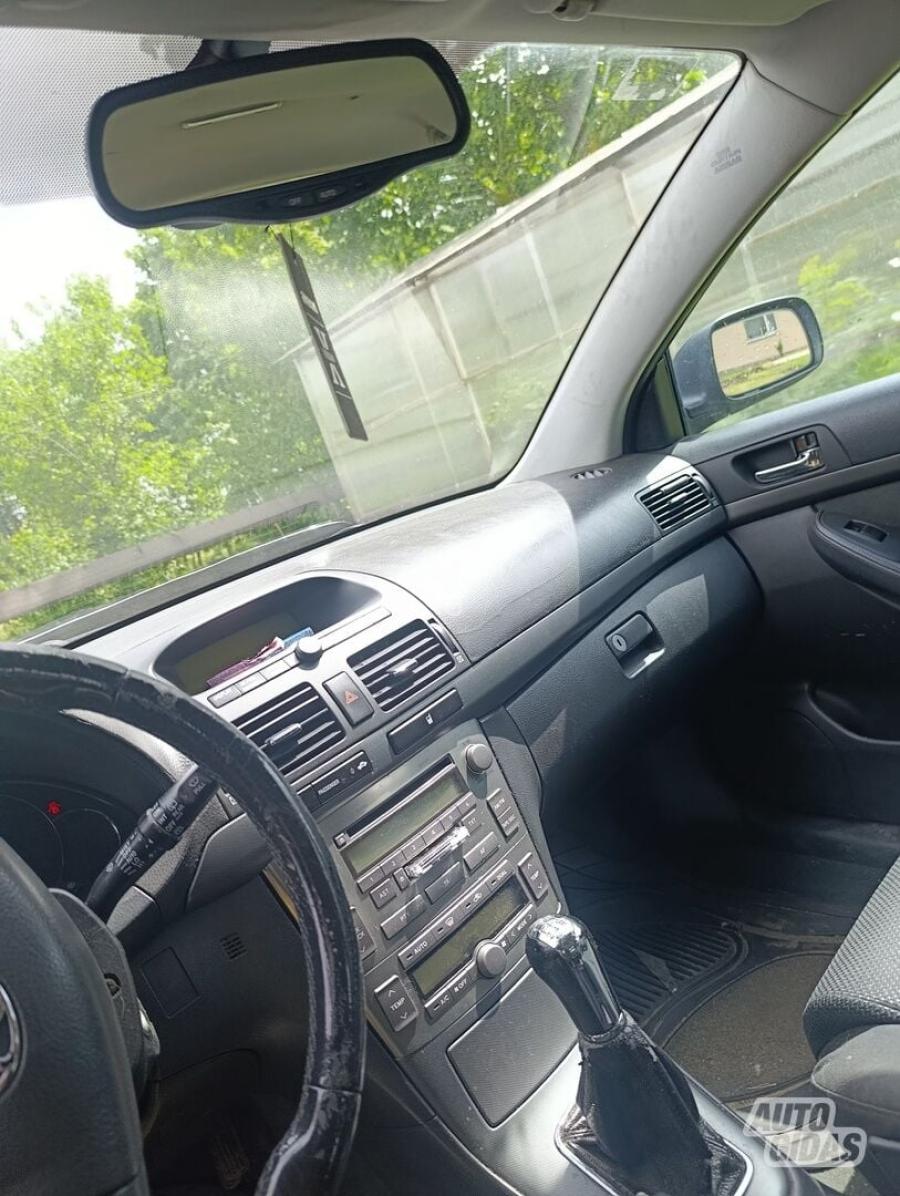 Zils Toyota Avensis 2003 Marijampole, ar dzinēja tilpumu 2.00 L un nobraukumu 327 tūkst. km par 1000 €, foto 7 vietnē AUTOMOTO.COM.LV
