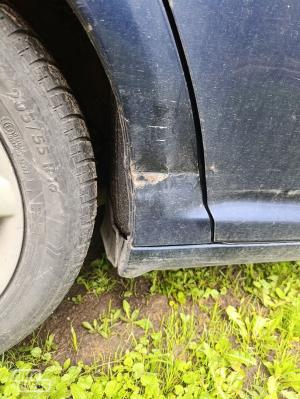 Zils Toyota Avensis 2003 Marijampole, ar dzinēja tilpumu 2.00 L un nobraukumu 327 tūkst. km par 1000 €, foto 11 vietnē AUTOMOTO.COM.LV