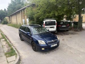 Синий Тойота Авенсис 2003 в Вильнюс, объемом двигателя 2.00 л и пробегом 279 тыс. км за 666 €, фото 3 на AUTOMOTO.COM.LV