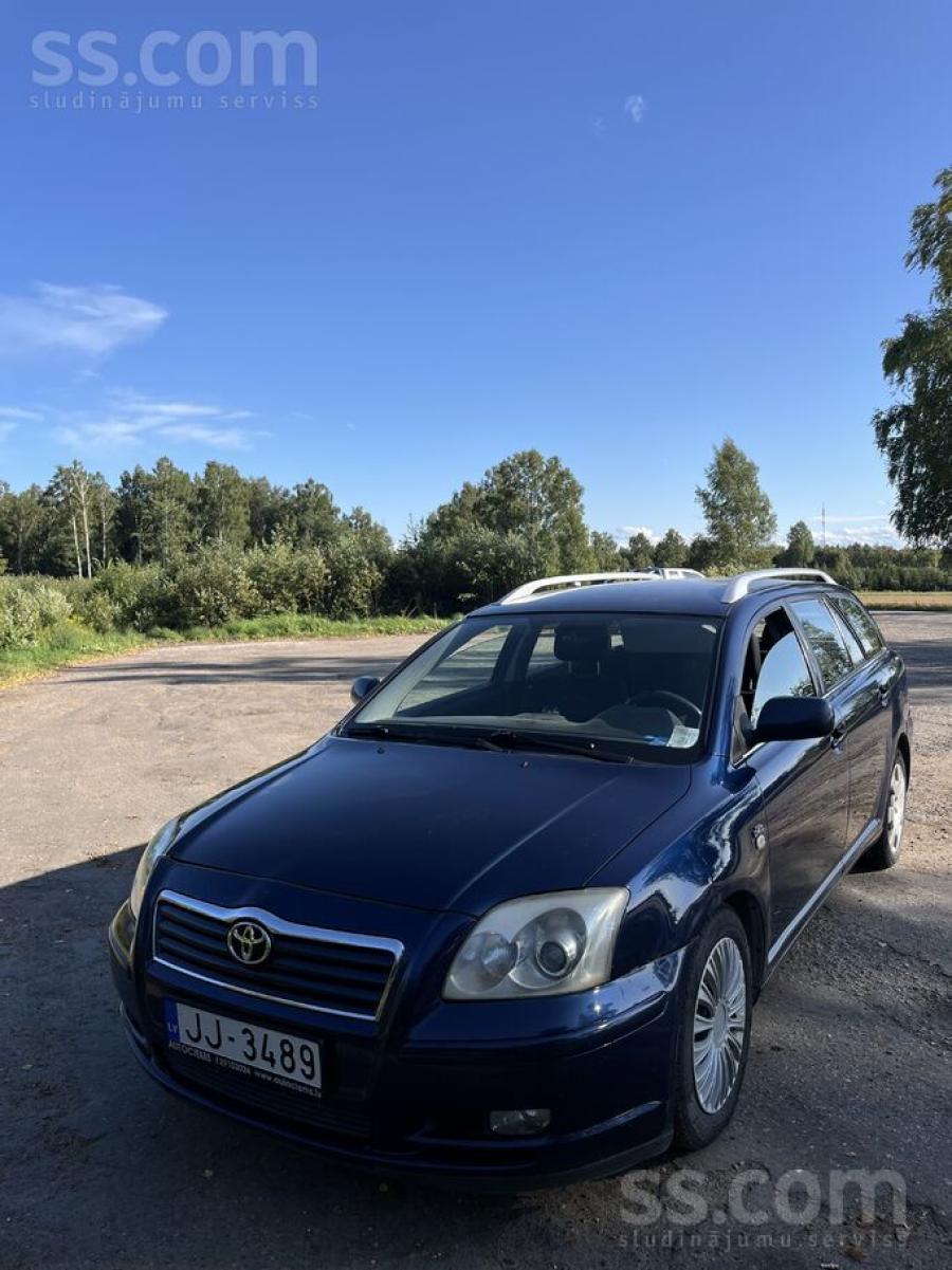 Zils Toyota Avensis 2003 Valmiera, ar dzinēja tilpumu 2.00 L un nobraukumu 400 tūkst. km par 1500 €, foto 1 vietnē AUTOMOTO.COM.LV