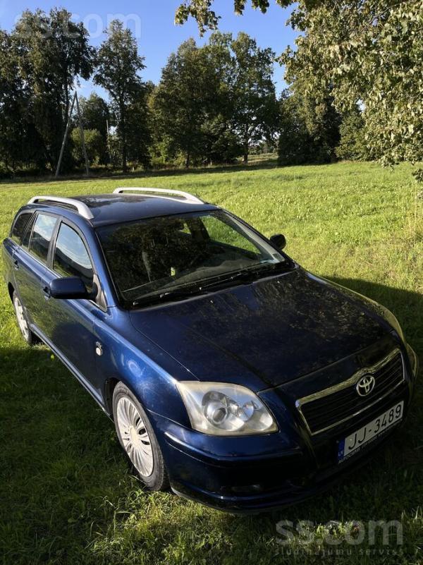 Blue Toyota Avensis 2003 in Valmiera, with an engine capacity of 2.00 L and mileage of 400 thousand km for 1500 €, photo 4 on AUTOMOTO.COM.LV