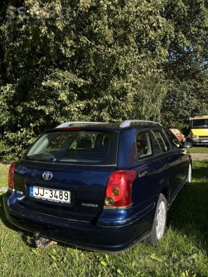 Zils Toyota Avensis 2003 Valmiera, ar dzinēja tilpumu 2.00 L un nobraukumu 400 tūkst. km par 1500 €, foto 7 vietnē AUTOMOTO.COM.LV