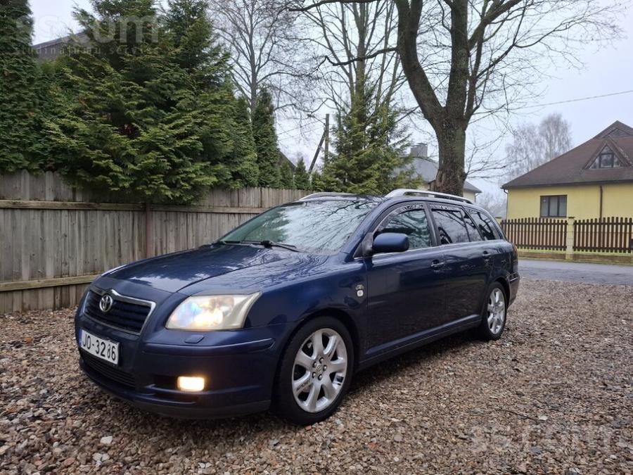 Zils Toyota Avensis 2004 Rīga, ar dzinēja tilpumu 2.00 L un nobraukumu 289 tūkst. km par 1380 €, foto 1 vietnē AUTOMOTO.COM.LV