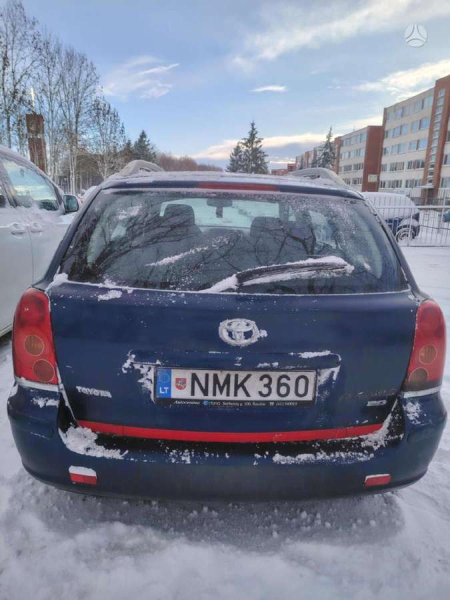 Zils Toyota Avensis 2004 Klaipėda, ar dzinēja tilpumu 1.98 L un nobraukumu 30 tūkst. km par 850 €, foto 5 vietnē AUTOMOTO.COM.LV