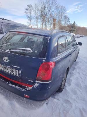 Zils Toyota Avensis 2004 Klaipėda, ar dzinēja tilpumu 1.98 L un nobraukumu 30 tūkst. km par 850 €, foto 10 vietnē AUTOMOTO.COM.LV