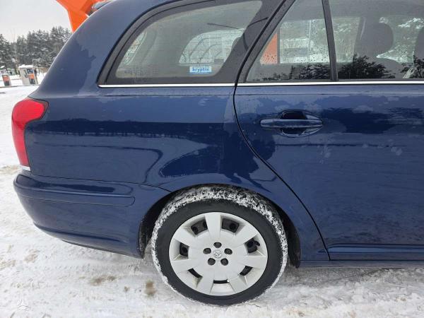 Zils Toyota Avensis 2004 Viļņa, ar dzinēja tilpumu 1.79 L un nobraukumu 280 tūkst. km par 1250 €, foto 5 vietnē AUTOMOTO.COM.LV