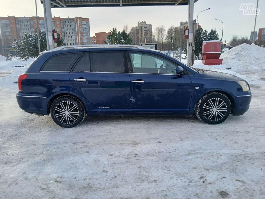 Zils Toyota Avensis 2004 Klaipėda, ar dzinēja tilpumu 2.00 L un nobraukumu 282 tūkst. km par 1450 €, foto 3 vietnē AUTOMOTO.COM.LV