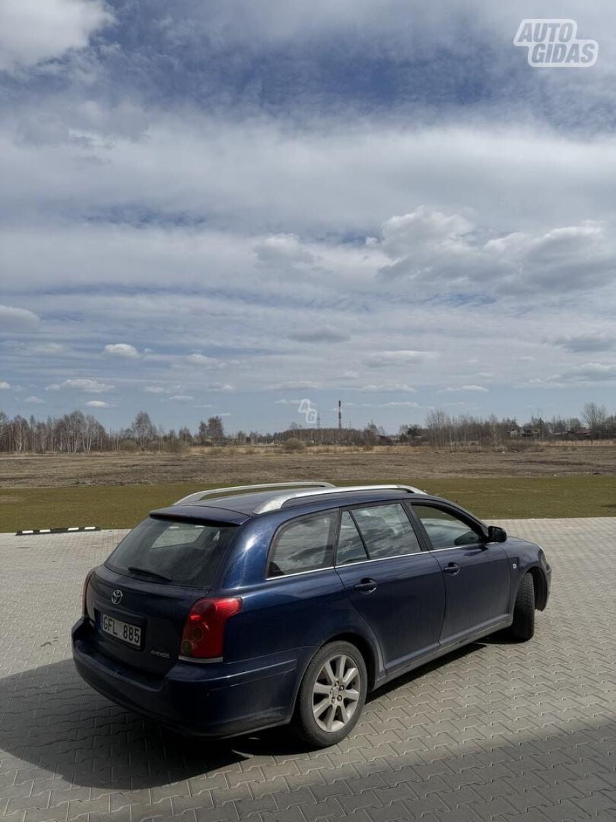 Zils Toyota Avensis 2004 Šauļi, ar dzinēja tilpumu 1.80 L un nobraukumu 350 tūkst. km par 1450 €, foto 5 vietnē AUTOMOTO.COM.LV