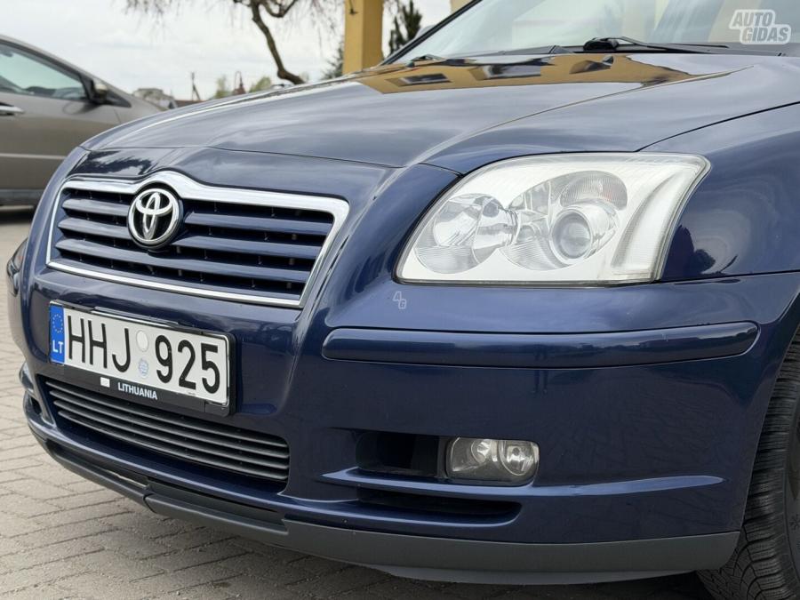 Blue Toyota Avensis 2004 in Kaisiadorys, with an engine capacity of 2.00 L and mileage of 450 thousand km for 1100 €, photo 14 on AUTOMOTO.COM.LV
