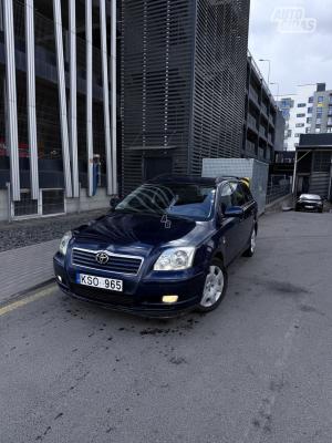 Синий Тойота Авенсис 2004 в Вильнюс, объемом двигателя 2.00 л и пробегом 317 тыс. км за 1550 €, фото  на AUTOMOTO.COM.LV