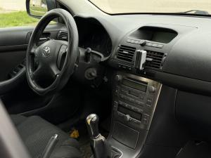 Blue Toyota Avensis 2004 in Kaisiadorys, with an engine capacity of 2.00 L and mileage of 450 thousand km for 1000 €, photo 16 on AUTOMOTO.COM.LV