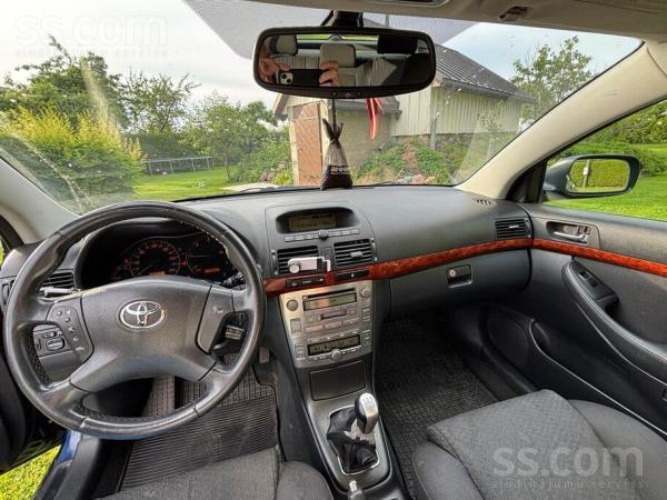 Blue Toyota Avensis 2004 in Jelgava, with an engine capacity of 2.00 L and mileage of 371 thousand km for 800 €, photo 10 on AUTOMOTO.COM.LV