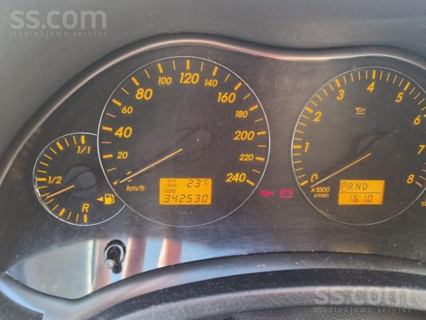 Синий Тойота Авенсис 2004 в Юрмала, объемом двигателя 2.40 л и пробегом 343 тыс. км за 1600 €, фото 5 на AUTOMOTO.COM.LV