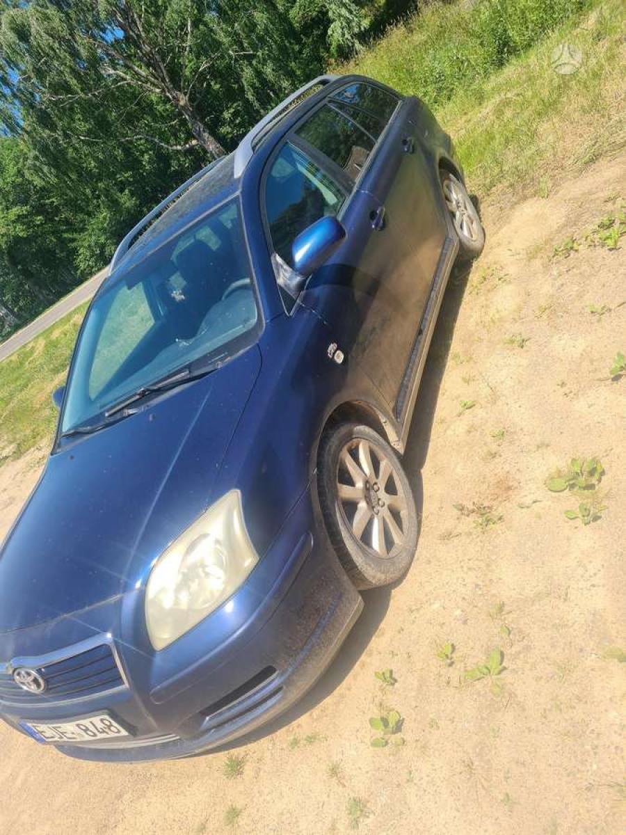 Синий Тойота Авенсис 2004 в Каунас, объемом двигателя 2.00 л и пробегом 298 тыс. км за 900 €, фото 4 на AUTOMOTO.COM.LV