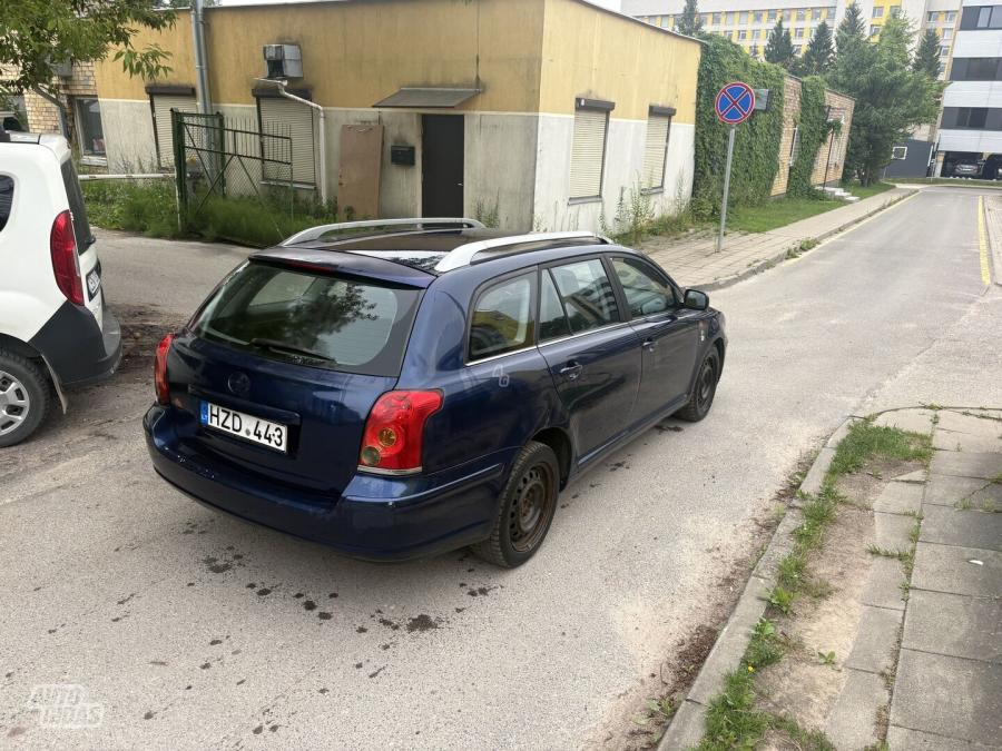 Zils Toyota Avensis 2004 Viļņa, ar dzinēja tilpumu 2.00 L un nobraukumu 279 tūkst. km par 666 €, foto 4 vietnē AUTOMOTO.COM.LV