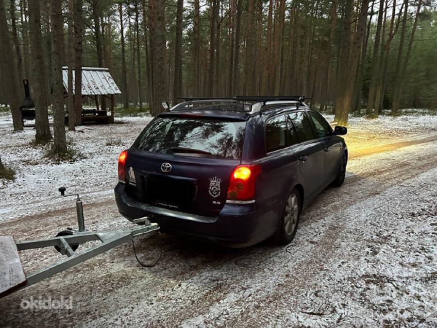 Zils Toyota Avensis 2004 Tallina, ar dzinēja tilpumu 2.00 L un nobraukumu 220 tūkst. km par 2499 €, foto 6 vietnē AUTOMOTO.COM.LV