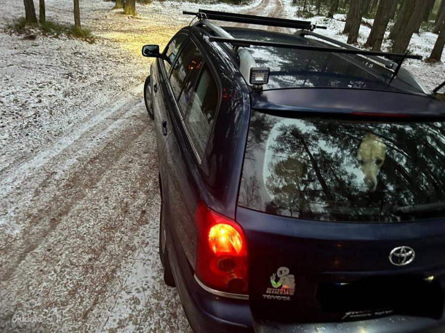 Zils Toyota Avensis 2004 Tallina, ar dzinēja tilpumu 2.00 L un nobraukumu 220 tūkst. km par 2499 €, foto 12 vietnē AUTOMOTO.COM.LV