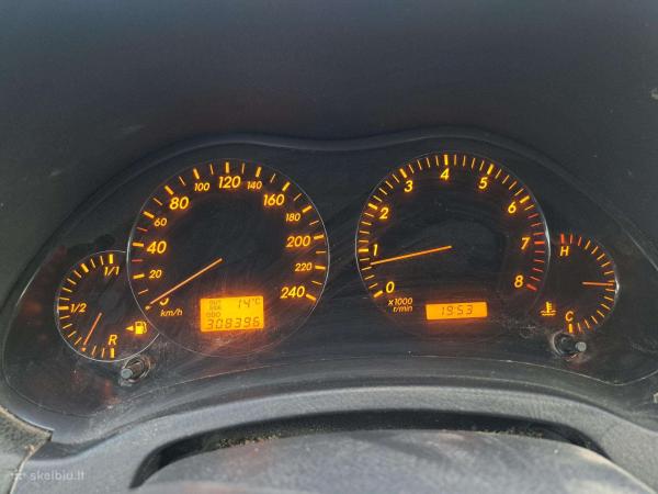Blue Toyota Avensis 2004 in Vilnius, with an engine capacity of 2.00 L and mileage of 308 thousand km for 850 €, photo 2 on AUTOMOTO.COM.LV