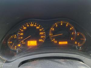 Blue Toyota Avensis 2004 in Vilnius, with an engine capacity of 2.00 L and mileage of 308 thousand km for 850 €, photo 3 on AUTOMOTO.COM.LV