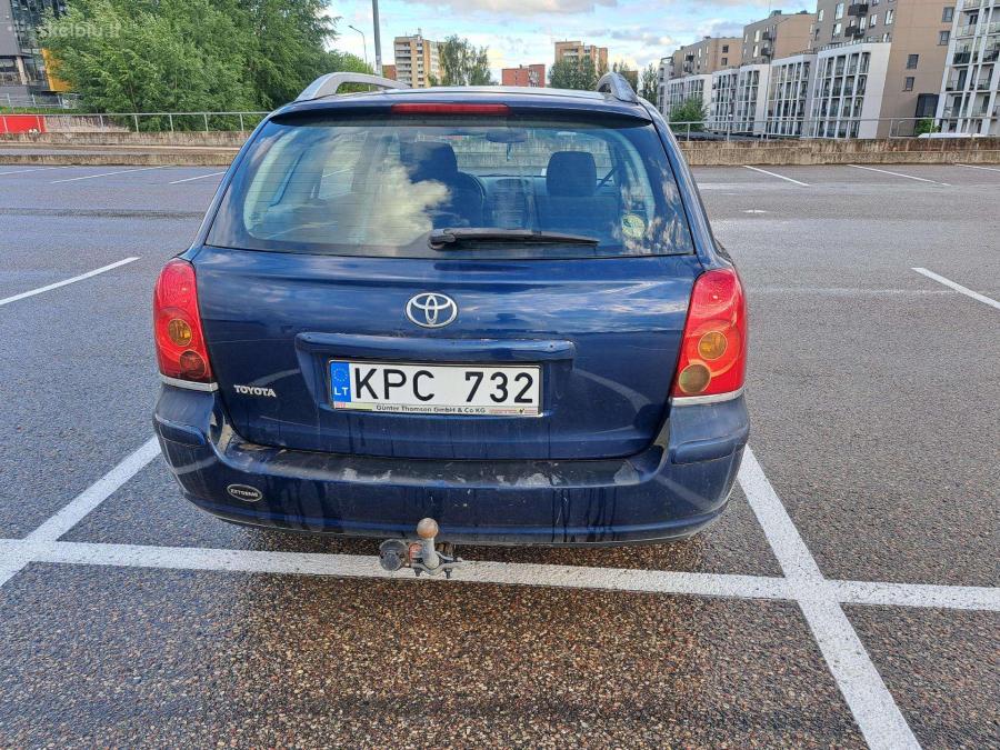 Blue Toyota Avensis 2004 in Vilnius, with an engine capacity of 2.00 L and mileage of 308 thousand km for 850 €, photo 6 on AUTOMOTO.COM.LV