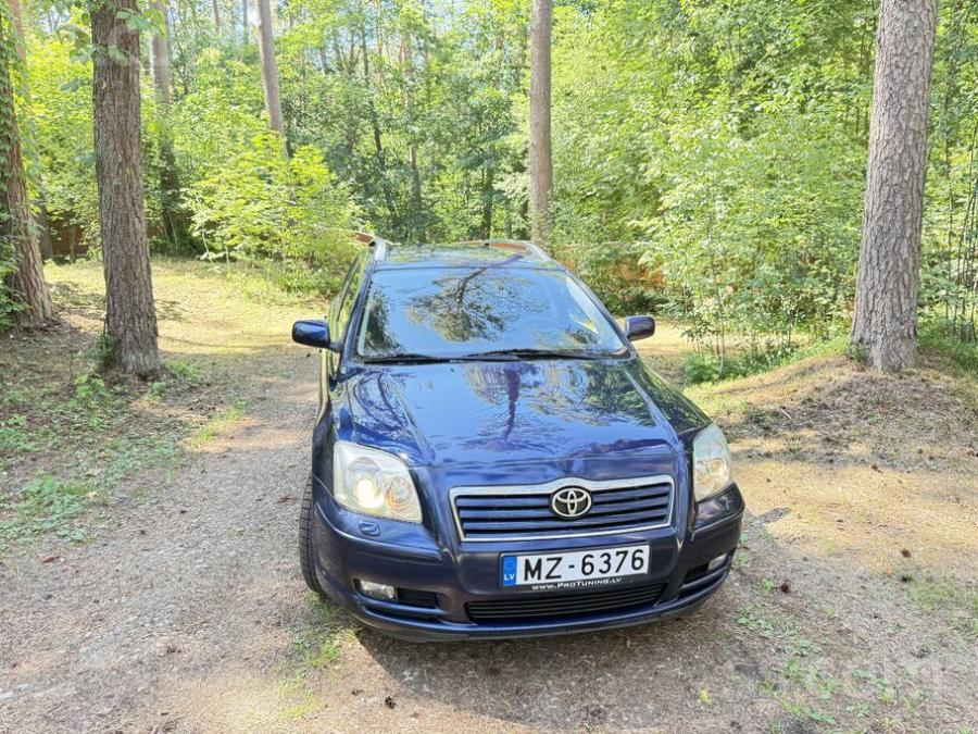 Zils Toyota Avensis 2004 Rīga, ar dzinēja tilpumu 2.40 L un nobraukumu 337 tūkst. km par 1850 €, foto 1 vietnē AUTOMOTO.COM.LV