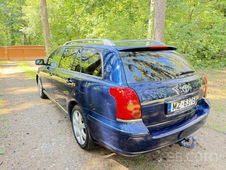 Zils Toyota Avensis 2004 Rīga, ar dzinēja tilpumu 2.40 L un nobraukumu 337 tūkst. km par 1850 €, foto 5 vietnē AUTOMOTO.COM.LV