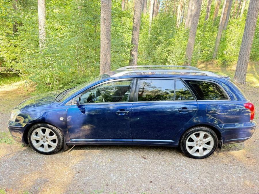 Zils Toyota Avensis 2004 Rīga, ar dzinēja tilpumu 2.40 L un nobraukumu 337 tūkst. km par 1850 €, foto 9 vietnē AUTOMOTO.COM.LV