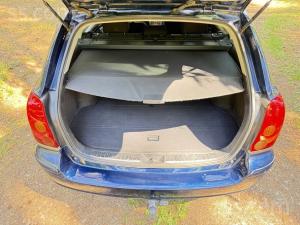 Zils Toyota Avensis 2004 Rīga, ar dzinēja tilpumu 2.40 L un nobraukumu 337 tūkst. km par 1850 €, foto 13 vietnē AUTOMOTO.COM.LV