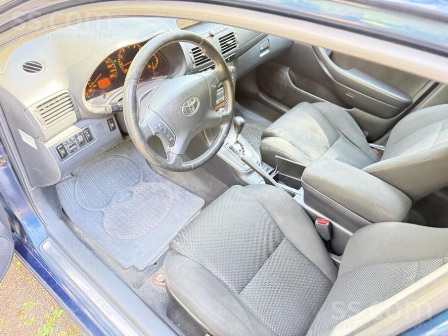 Zils Toyota Avensis 2004 Rīga, ar dzinēja tilpumu 2.40 L un nobraukumu 337 tūkst. km par 1850 €, foto 14 vietnē AUTOMOTO.COM.LV
